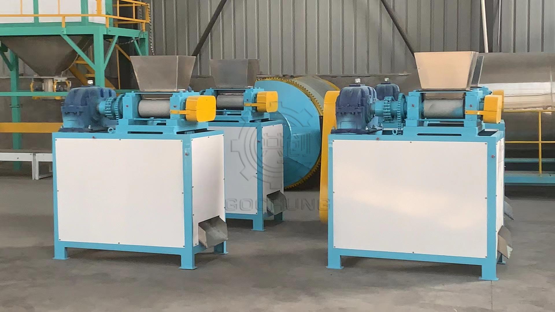 Roller extrusion granulator - Organic fertilizer production line ...
