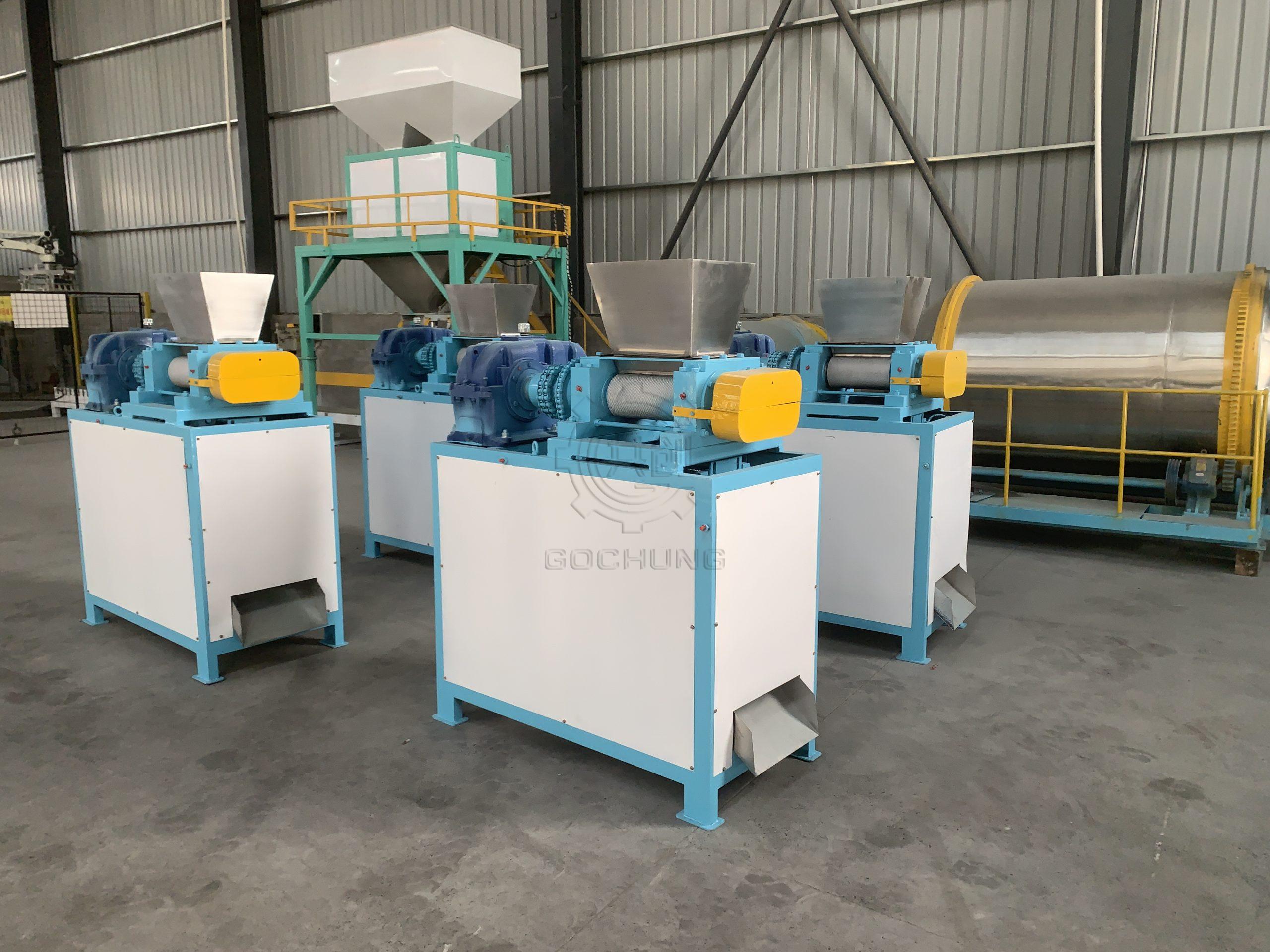 Roller extrusion granulator - Organic fertilizer production line ...